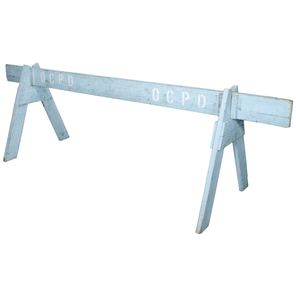 BARRICADE / POLICE / 10′ WOOD W/ A FRAMES | Air Designs