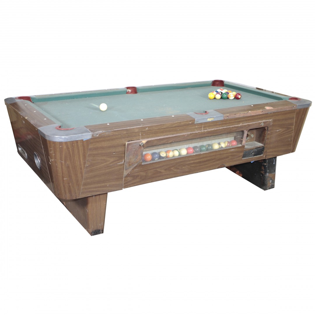 POOL TABLE / COIN-OP W/ CUES AND BALLS | Air Designs
