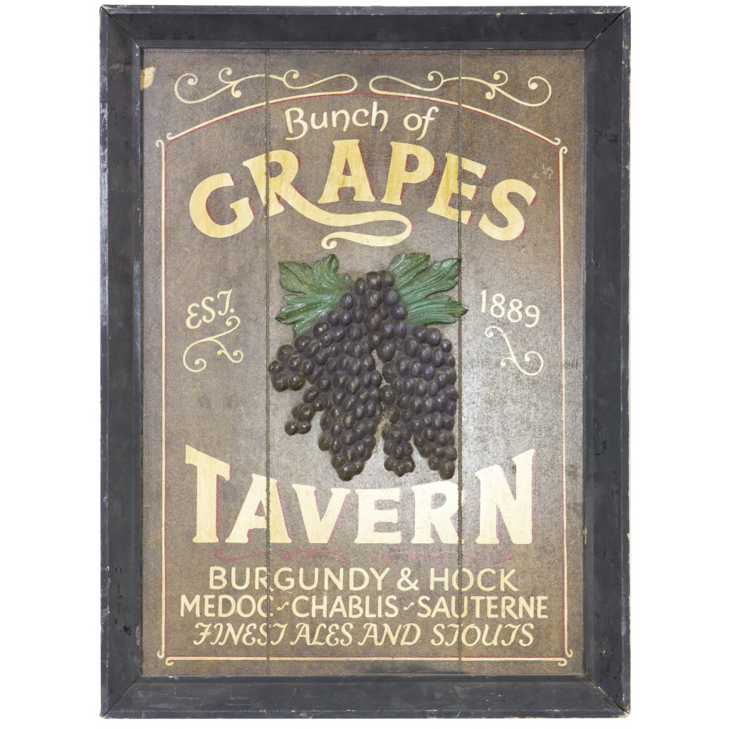 BUNCH OF GRAPES TAVERN PUB SIGN / WOOD | Air Designs