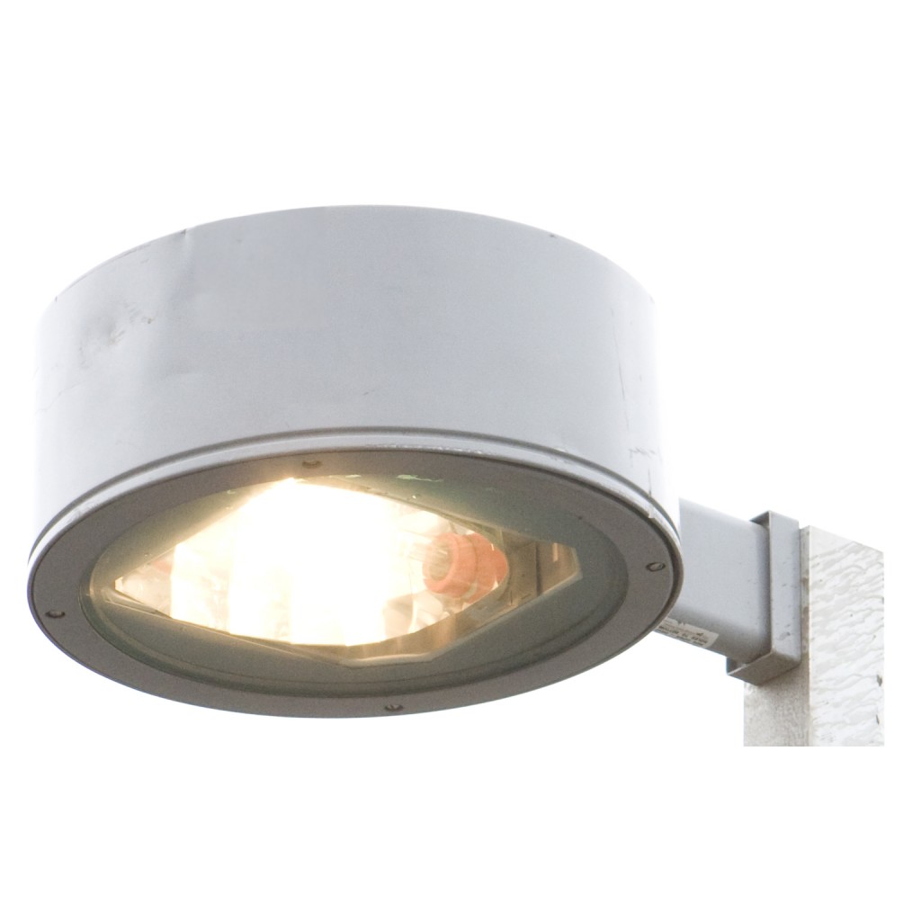 PARKING LOT LIGHT / ROUND HEAD 16′ | Air Designs